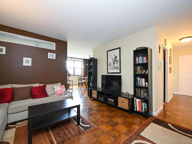 61 20 Grand Central Parkway B 803
