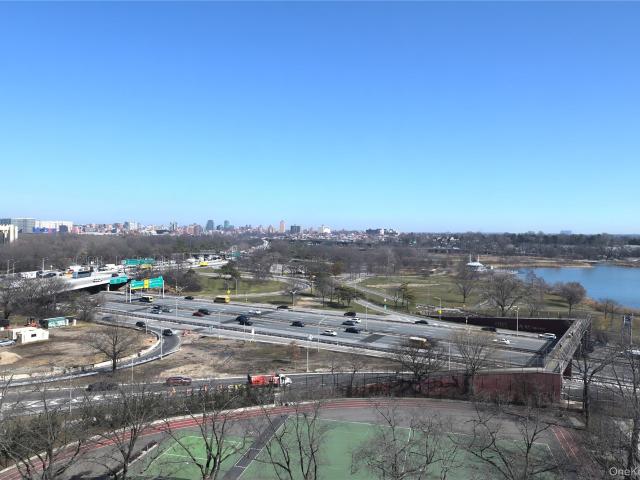61 20 Grand Central Parkway, Unit A1204