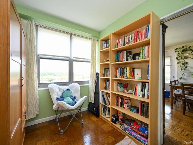 61 20 Grand Central Parkway, Unit B 803