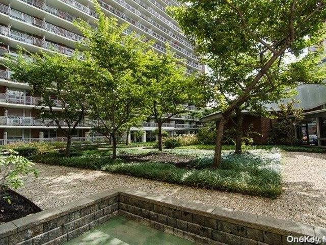 61 25 97th Street, Unit 1D
