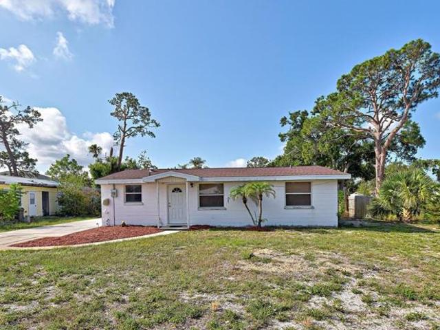 61 2nd Ave, Englewood, FL 34223