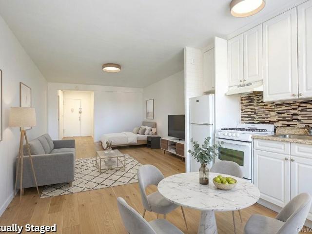 61 35 98th Street 14A