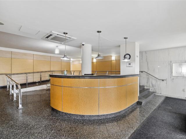 61 35 98th Street, Unit 12M