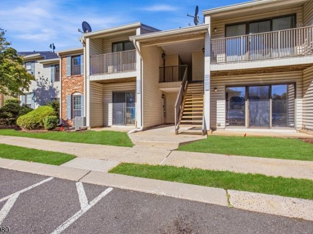61 Taylor Dr