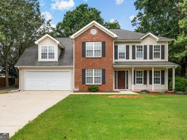 61 Thorne Berry Dr, Hampton, GA 30228