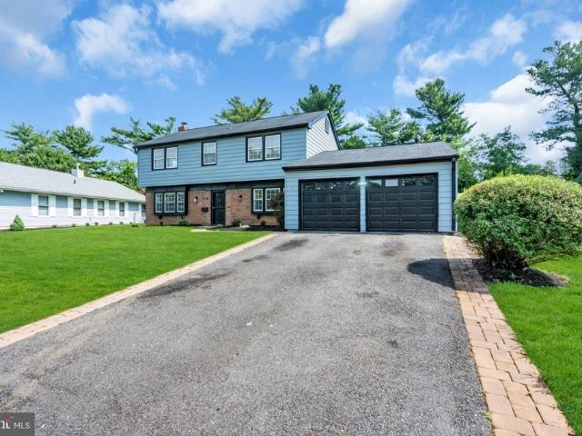 61 Triangle Lane