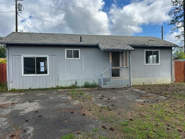 61 Virginia St, Weaverville, CA 96093