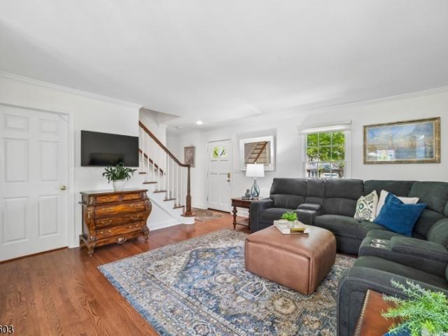 61 Wayne Blvd