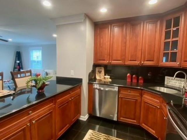 61 Adams Way 61