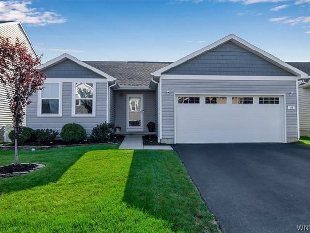 61 Allie Ln, Hamburg, NY 14075