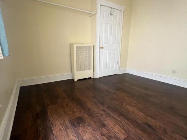 61 Aycrigg Ave # 2