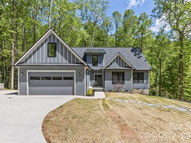61 Bamboo Trl, Candler, NC 28715