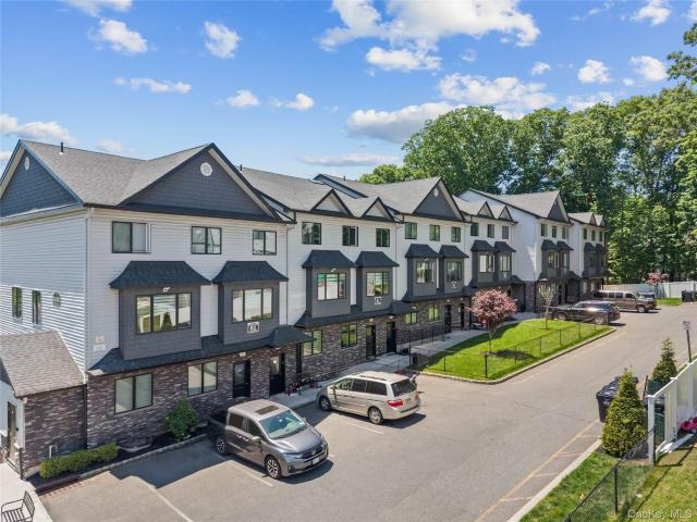 61 Blauvelt 102