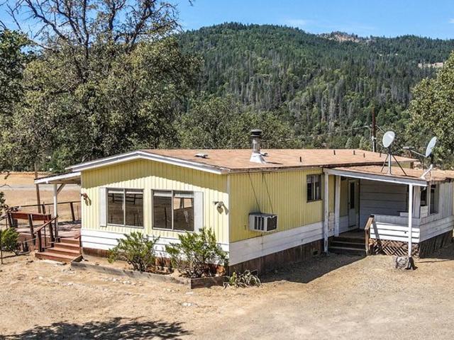 61 Blanchards Flat Rd, Douglas City, CA 96024