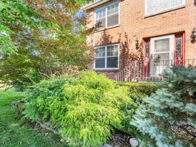 61 Campbell Rd