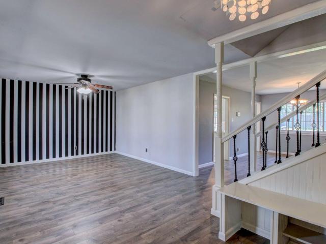 61 Cardinal Valley Drive