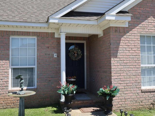 61 Cardinal Lane