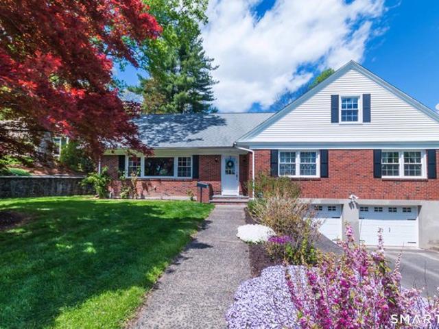 61 Cedarwood Dr, New Britain, CT 06052