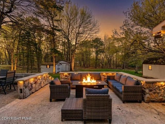 61 Chapman Cir, Albrightsville, PA 18210
