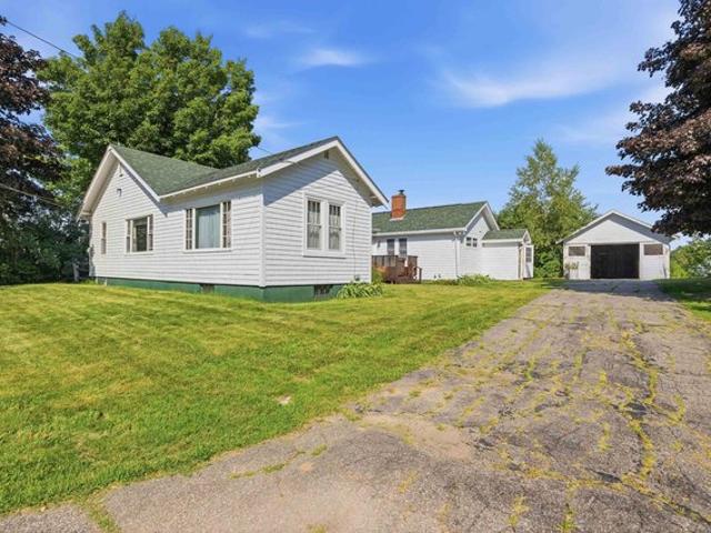 61 Cotton Hill Rd, Gilford, NH 03249