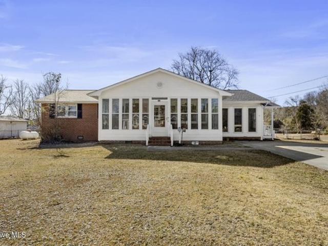 61 Dixie Trl, Jacksonville, NC 28546
