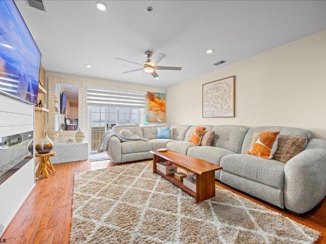 61 Dockside Dr, Unit 61, Somers Point, NJ 08244 | MLS #606396 | Compass