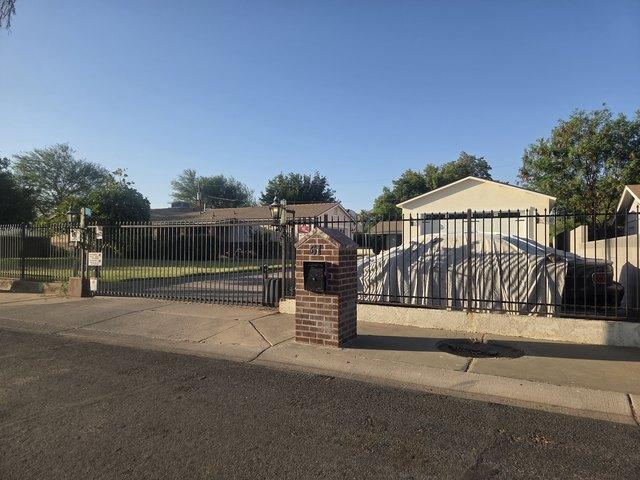 61 E Valencia Dr, Phoenix, AZ 85042