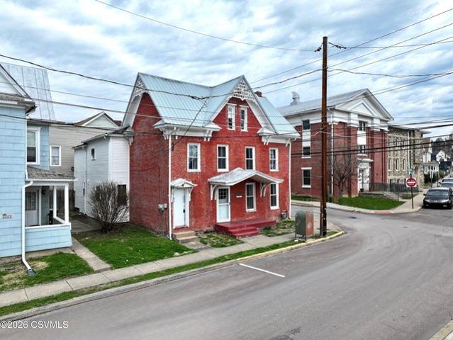 61 E 3rd St, Bloomsburg, PA 17815