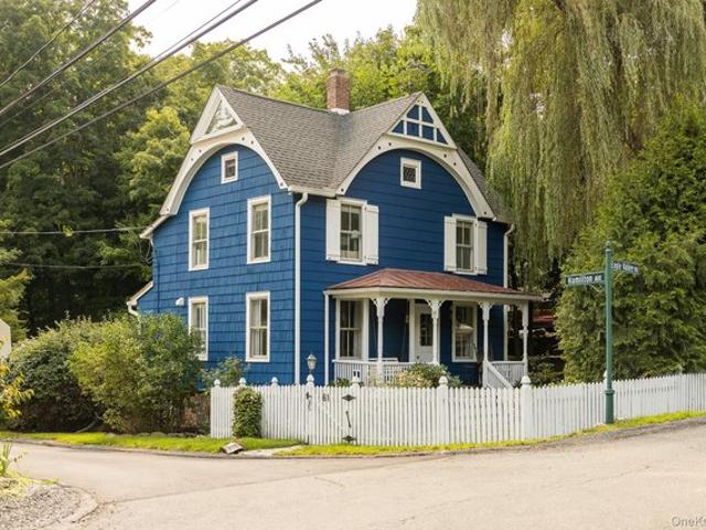 61 Eagle Valley Rd, Sloatsburg, NY 10974