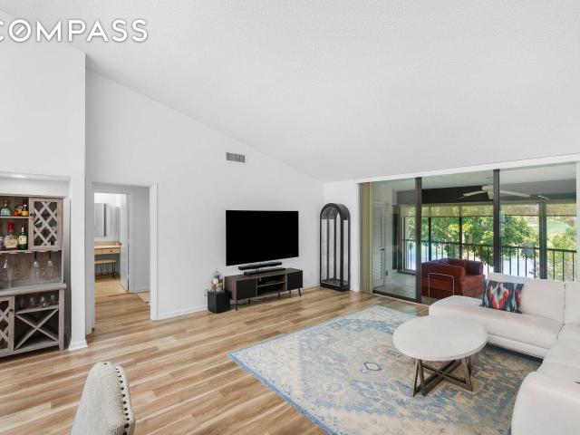 61 Eastgate Dr D, Boynton Beach, FL