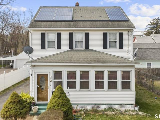 61 Elmer St, East Hartford, CT 06108