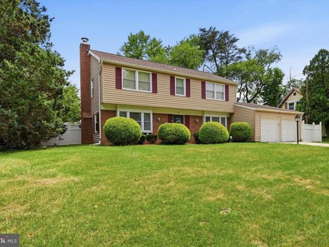 61 Elsin Ln, Willingboro, NJ 08046