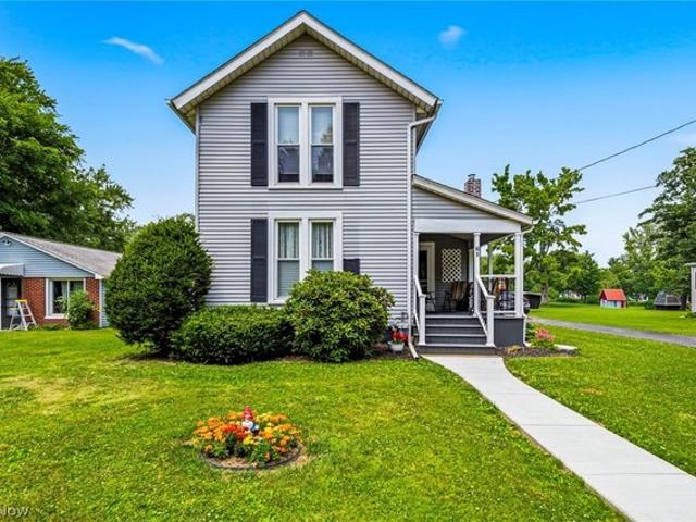 61 Erie St E, Jefferson, OH 44047