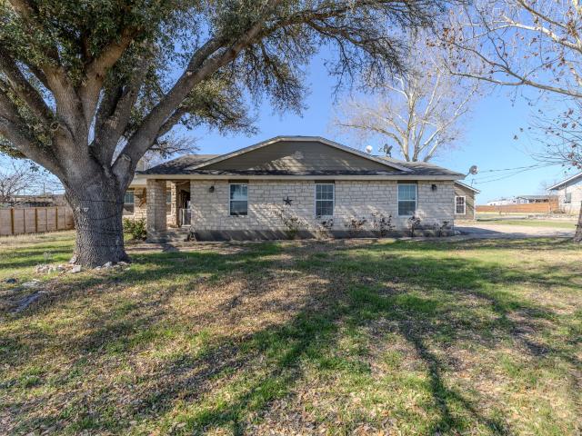 61 Family Cir, Hutto, TX 78634 | MLS #5901