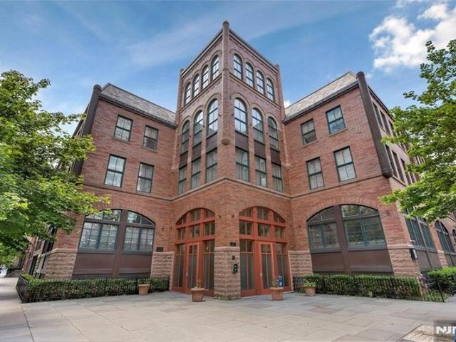 61 Grand St Apt 2F, Jersey City, NJ 07302