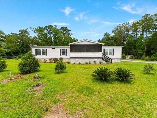 61 Greenway Ln, Midway, GA 31320