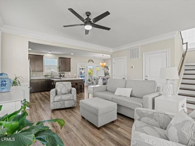 61 Hammock Oaks Cir, Hilton Head Island, SC 29926