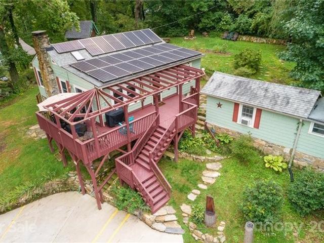61 Hibriten Dr, Asheville, NC 28801