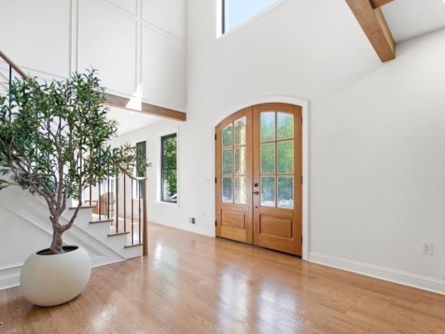 61 Hickory St