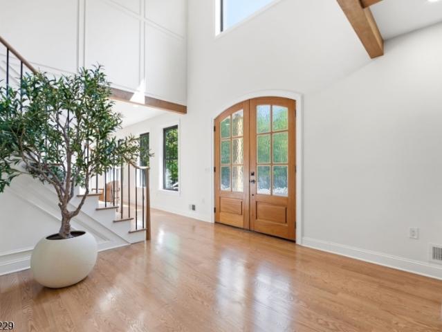 61 Hickory St