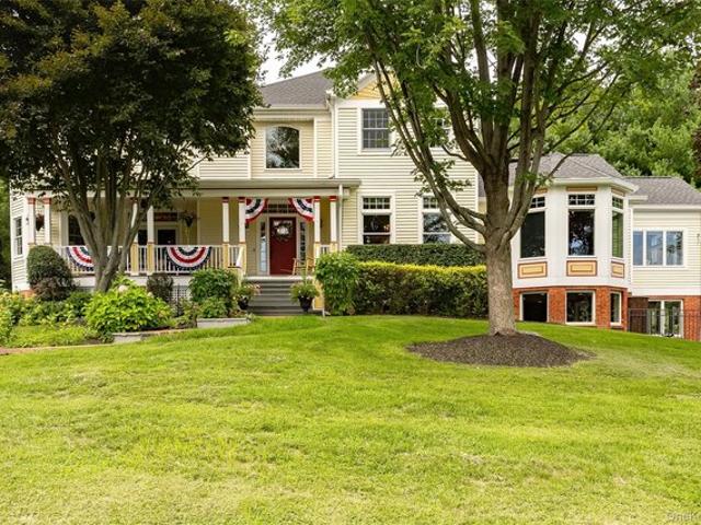 61 High View Rd, Fishkill, NY 12524