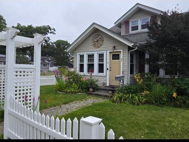 61 Highland Avenue