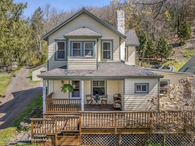 61 Hill St, Arkville, NY 12406