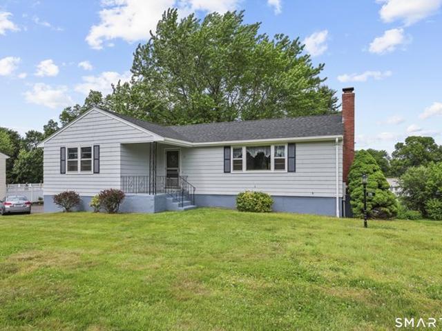 61 Hollister Dr, Rocky Hill, CT 06067