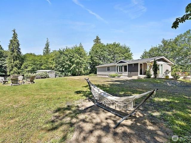 61 Hot Dog Ln, Elma, WA 98541