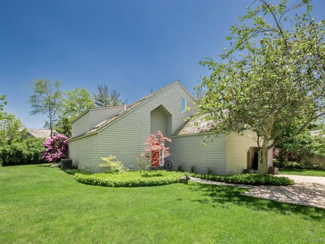 61 Huckleberry Lane