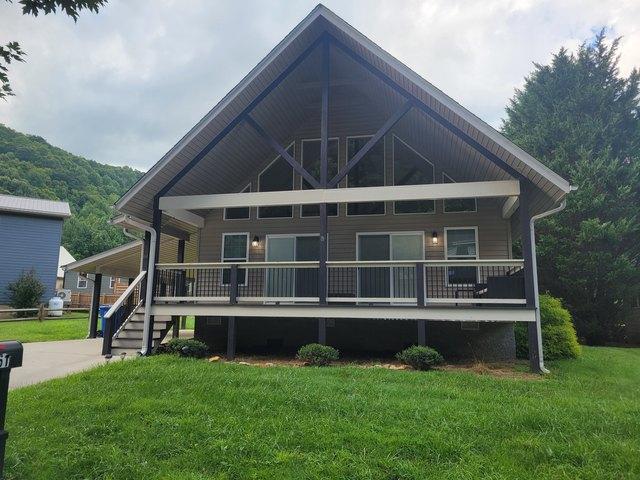 61 Indian Trace Rd, Maggie Valley, NC 28751