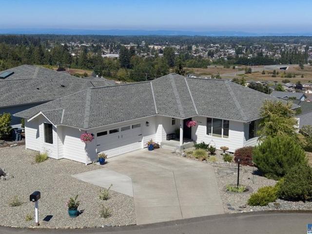 61 Jade Cir, Sequim, WA 98382
