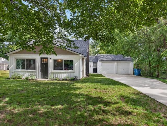 61 Jonquil St SW, Grand Rapids, MI 49548