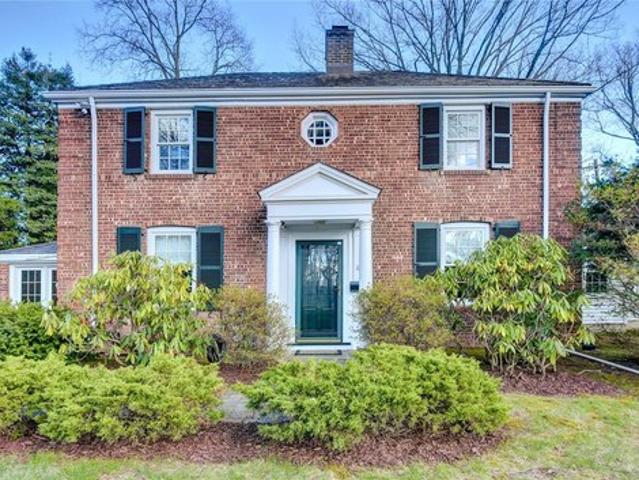 61 Kathwood Rd, White Plains, NY 10607
